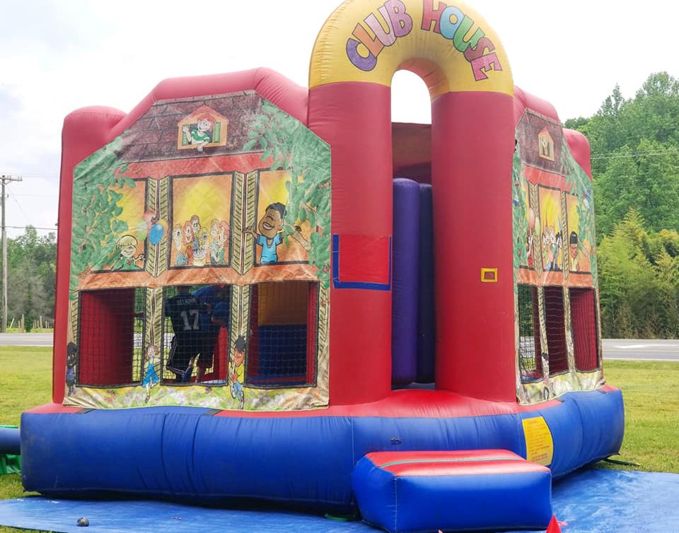 Club House - Awesome Time Bounce House
